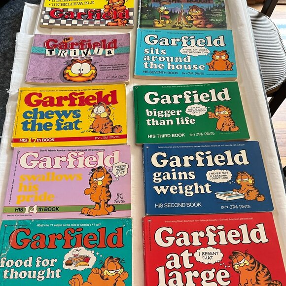 Garfield | Other | Lot Of Used Garfield Books By Jim Davis 19801989 ...